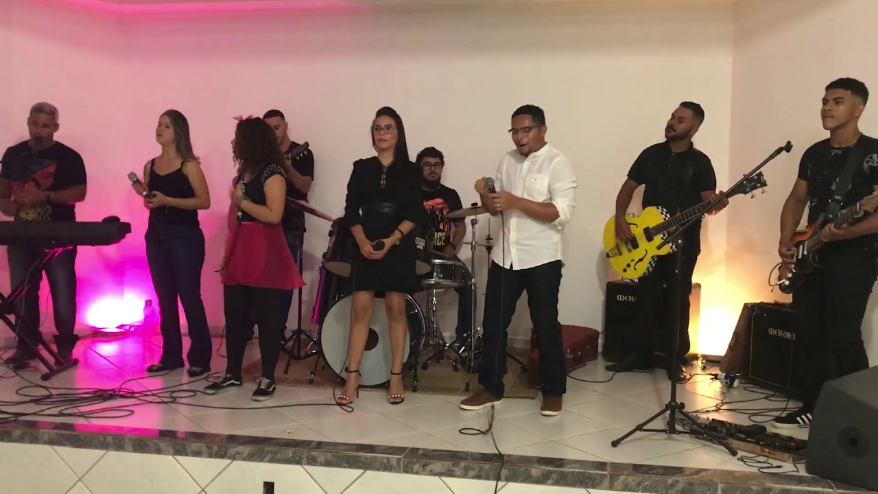 ADAI Music - Amor Real (Ao Vivo) - YouTube