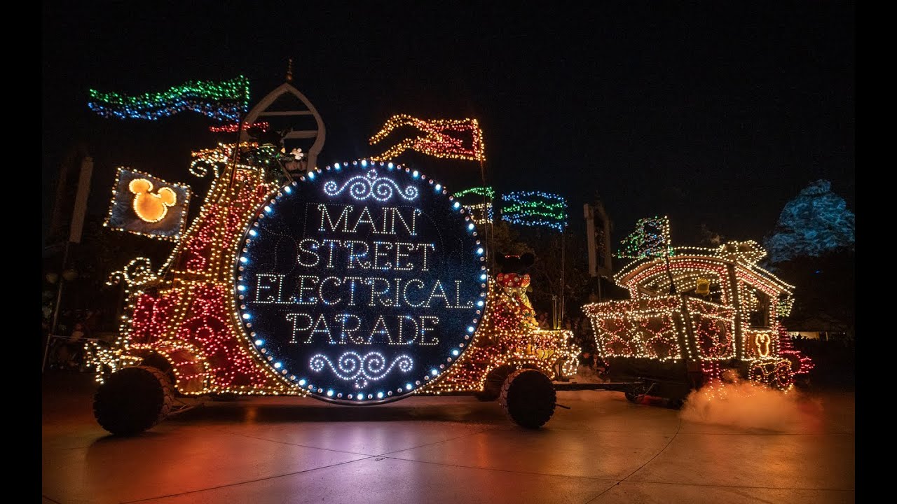 Disneyland's The Main Street Electrical Parade (24 Mix) - Every float ...