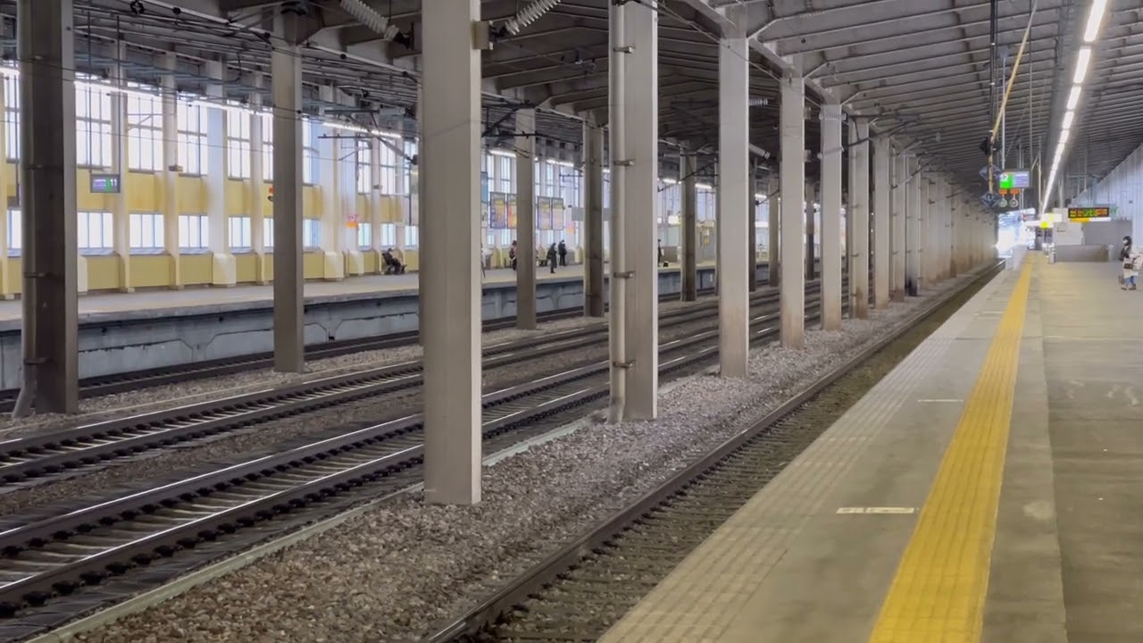 【響く轟音！】上越新幹線 E7系 浦佐駅 通過シーン/Jōetsu Shinkansen E7 series Urasa station ...