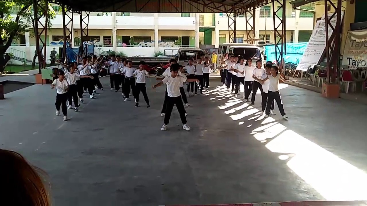 Wellness dance competition: #2nd place distric #caruhatan west ...