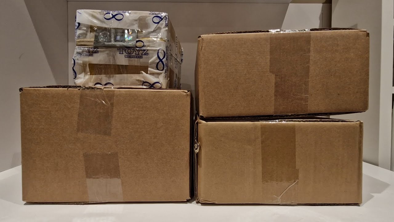 A quick WARNING, update and unboxing of mail. - YouTube