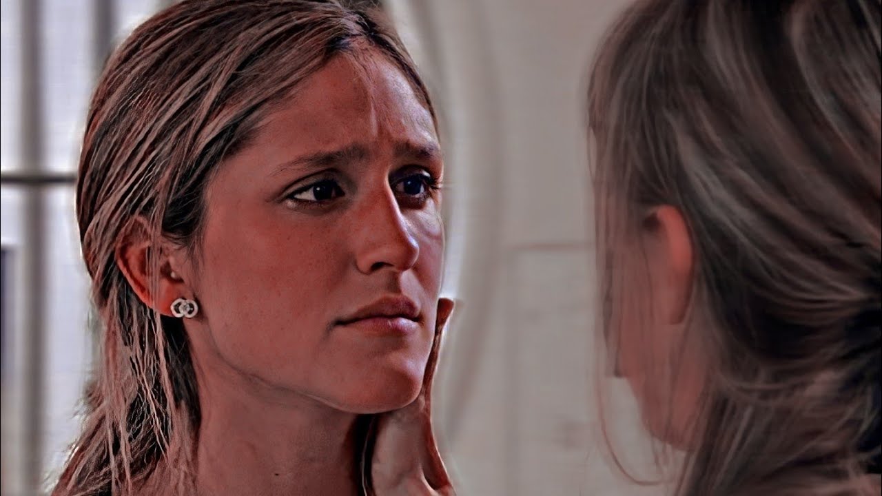 Pamela Rojas | Las muñecas de la máfia - YouTube