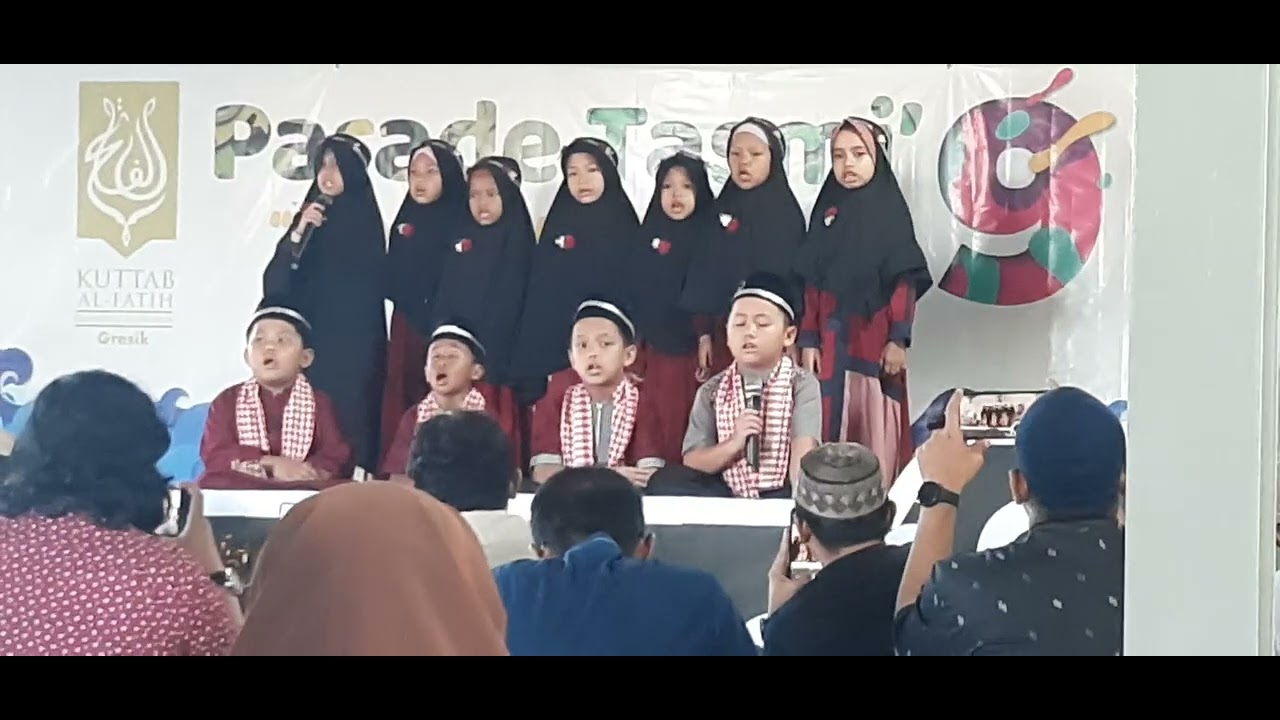 Parade Tasmi Kuttab Awal 2 KAF Gresik - YouTube