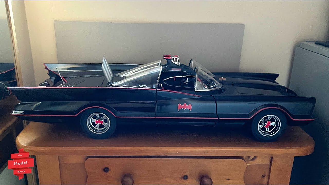 Jazzinc Dioramas 1/6 Scale 1966 Batmobile and Upgrades - YouTube