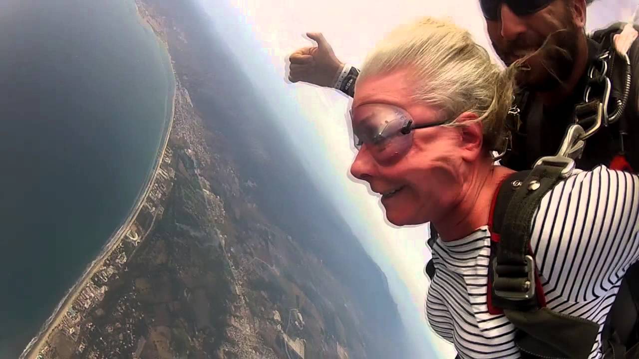 Karleen Callahan first skydive at skydive mex - YouTube