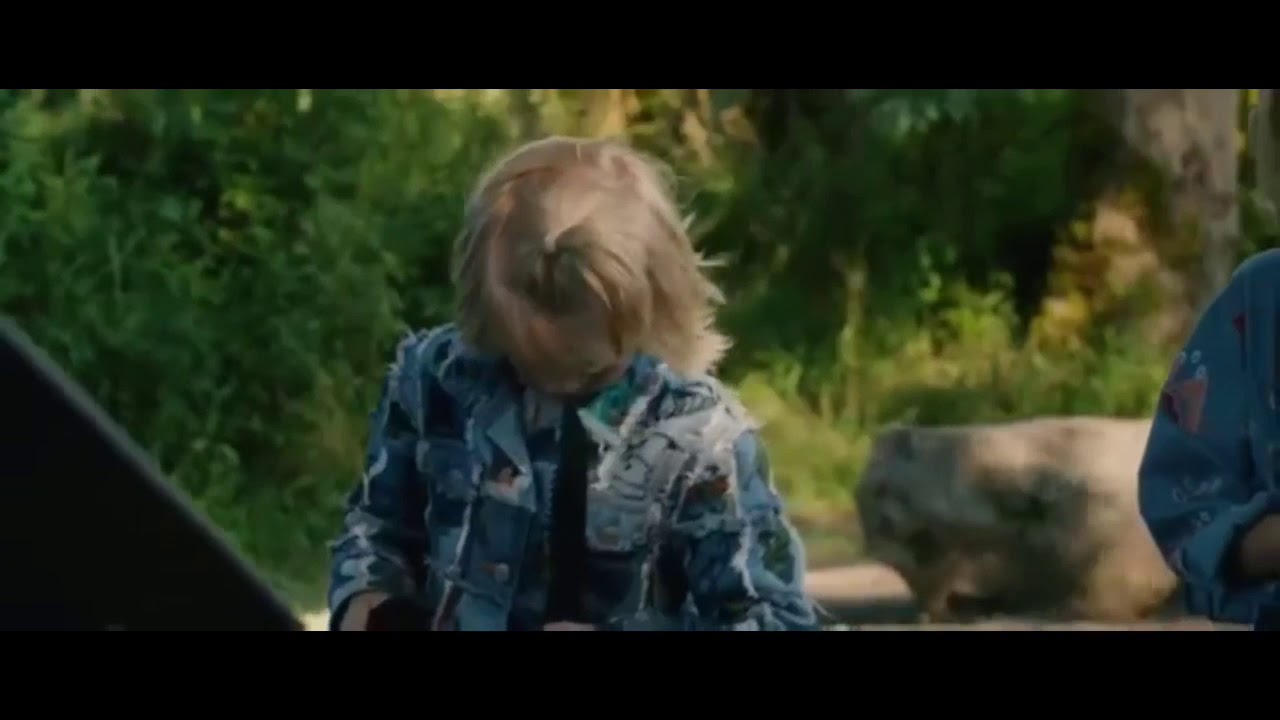 Captain Fantastic Scene-Waving Goodbye - YouTube