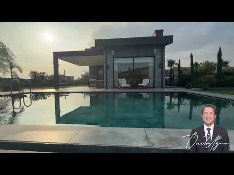 Urla, Kuşçular 1,7 Dönüm 5+1 Satılık Villa