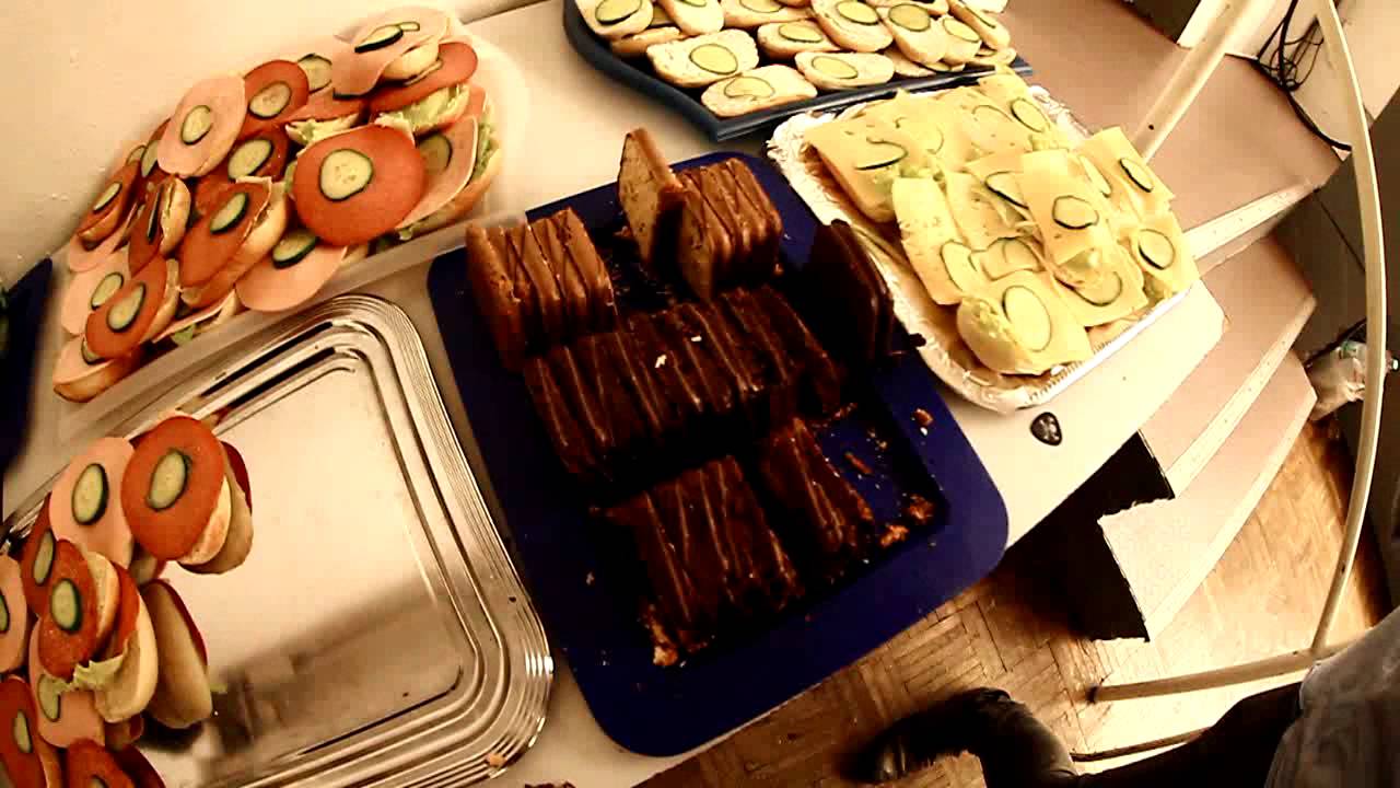 Der Backstageraum - Mit Herr Tutorial und Herr Tutorial - YouTube