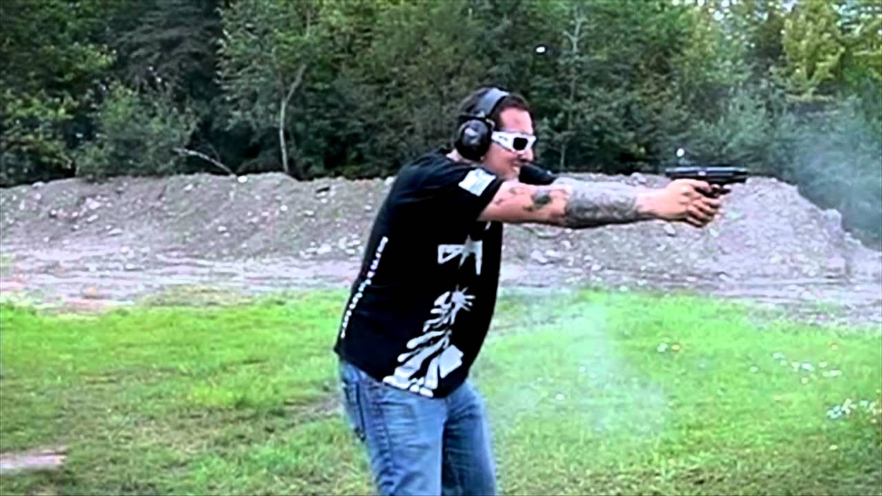 Mike Centola Shooting M&P9 Moving Highspeed Film - YouTube