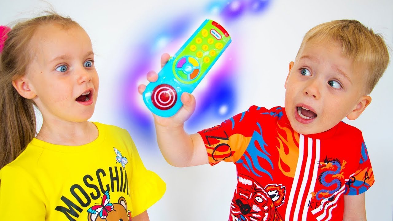 GABY AND ALEX- pretend play with magic remote control toy - YouTube