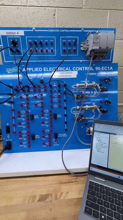 Blinking Light PLC Program - YouTube