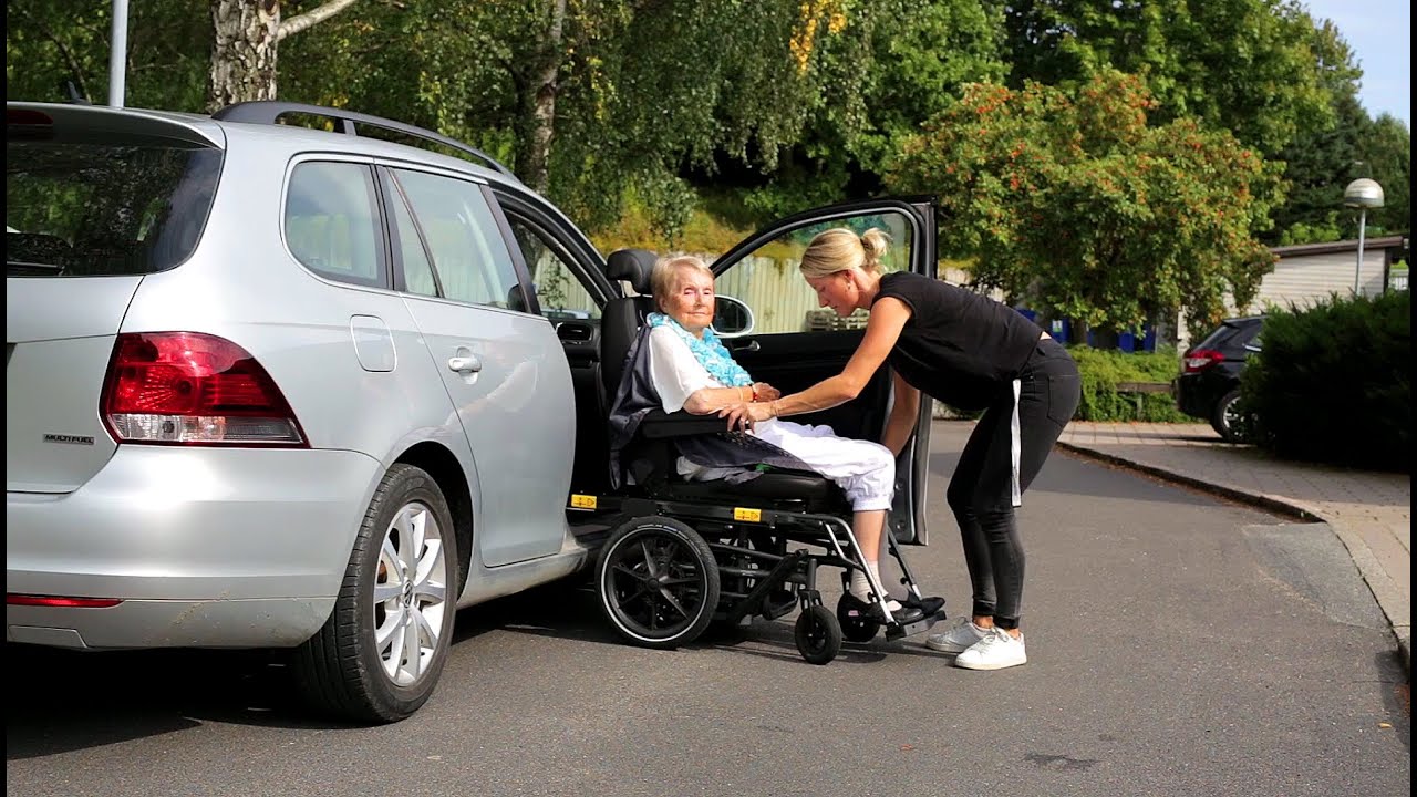 Carony transfer wheelchair tested at a retirement home - YouTube