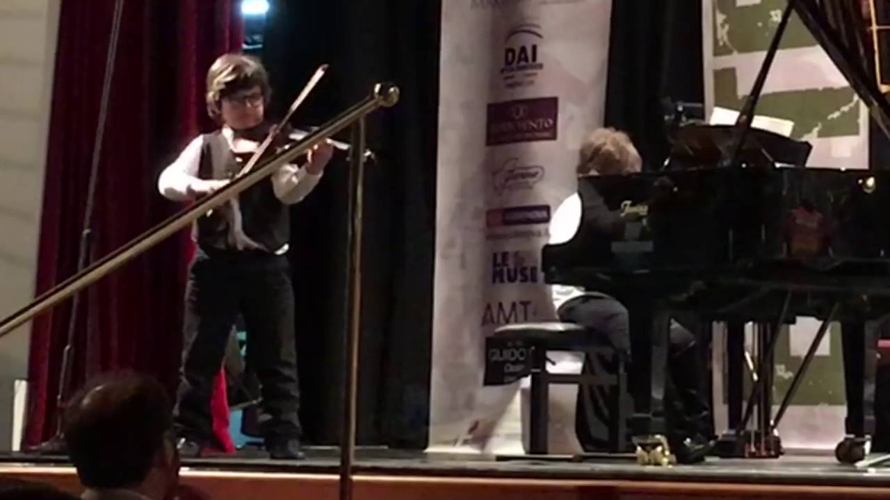 Duo "Fratelli Cerisha" plays M. O. Dupin - Variations from "Traviata ...