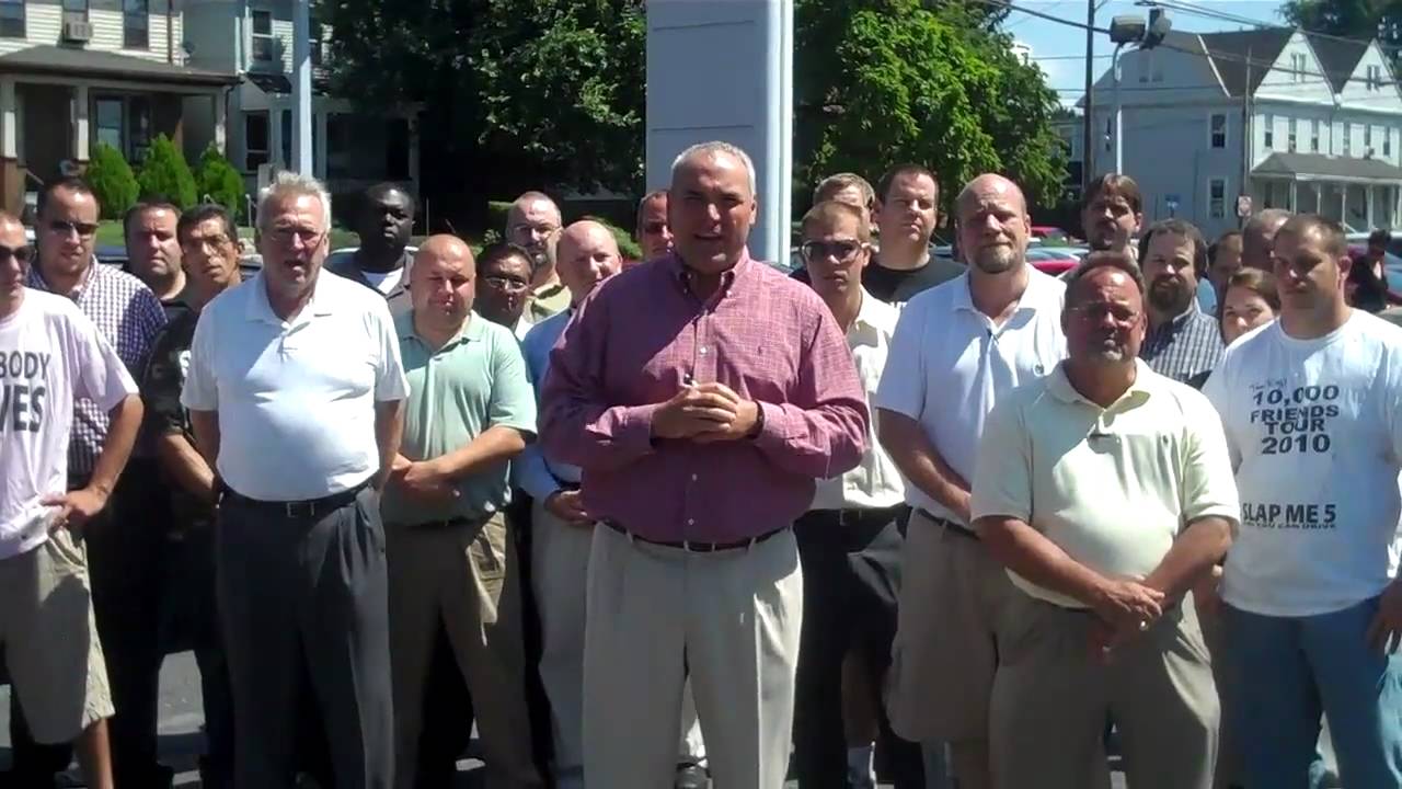 Tom Ring helps the Benefit for the Children of Denise Merhi - YouTube