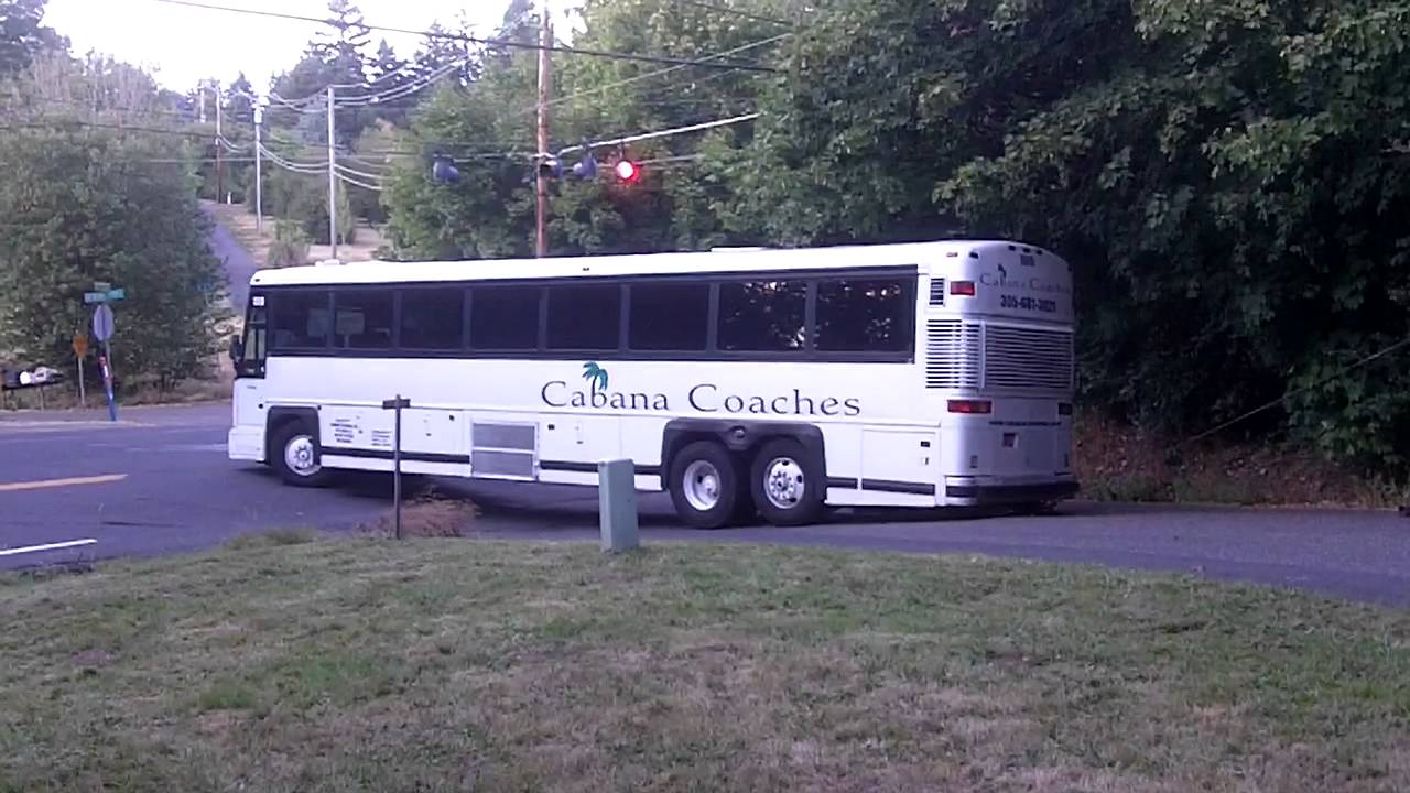 Bus stuck on 19th - YouTube