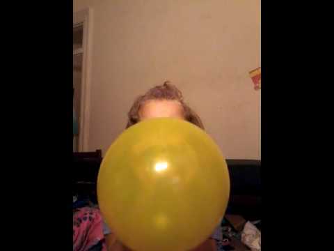 How fast can you blow a balloon till it pops chall - YouTube