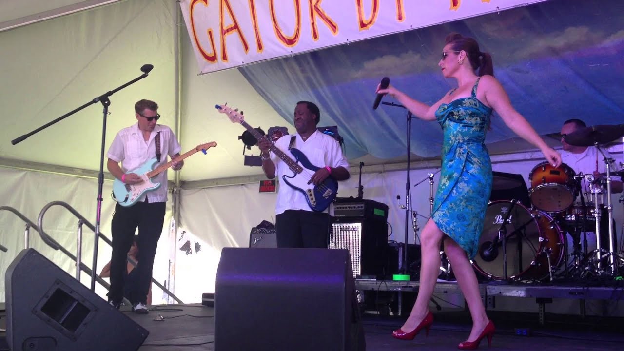 Mercedes Moore Band - YouTube