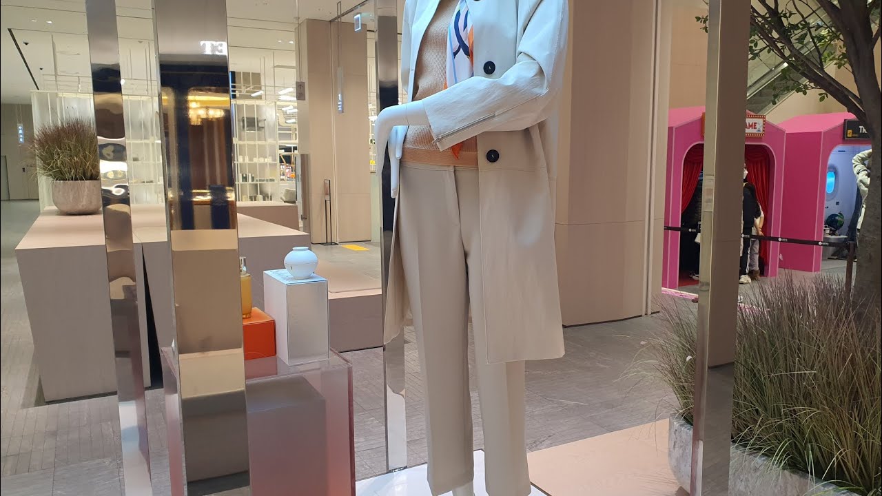 2. 동탄맘 룩 (Dongtan Mom's Style) - YouTube