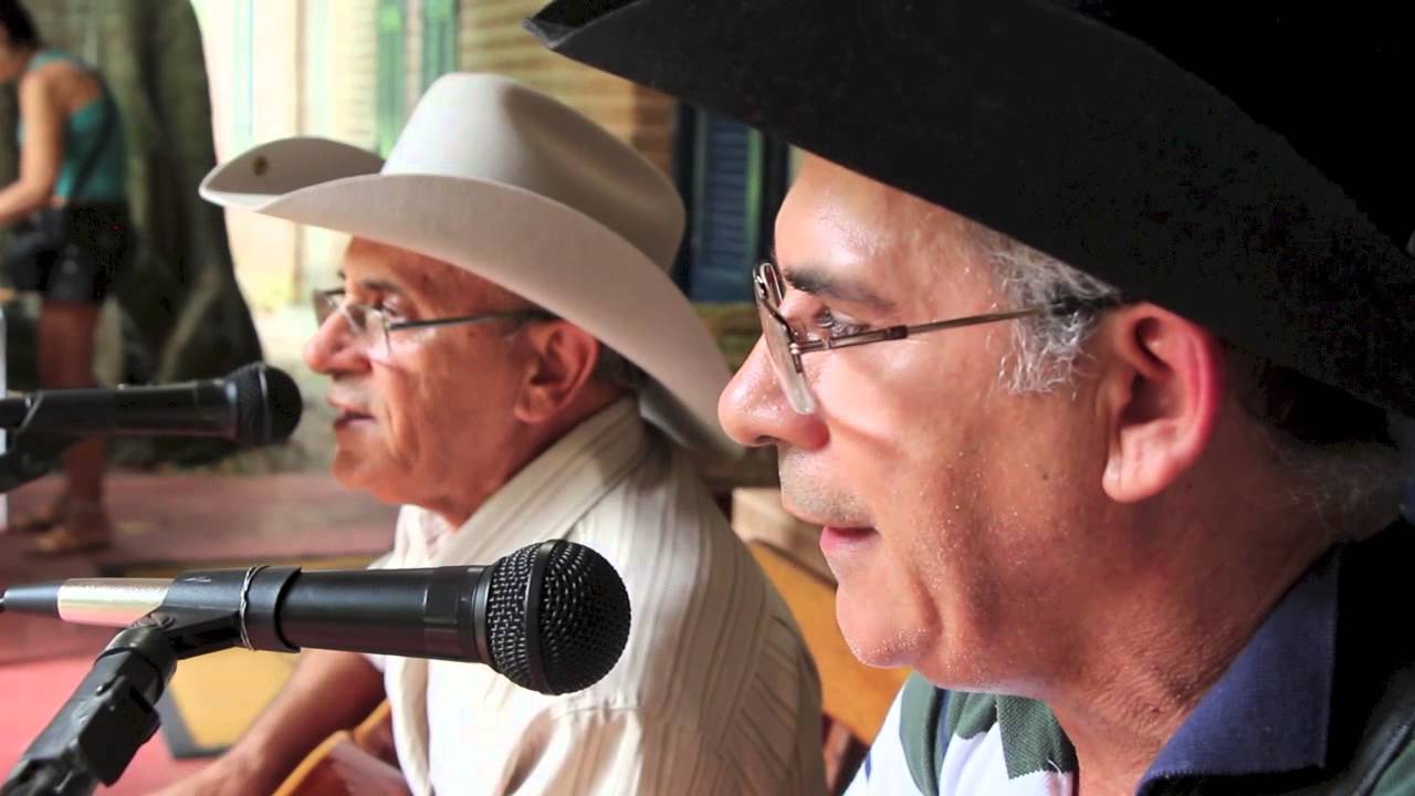 DANILO E DANIEL - DUPLA SERTANEJA - YouTube