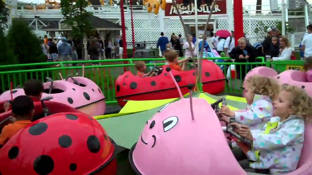 M and V on the Ladybug ride at Valleyfair - YouTube
