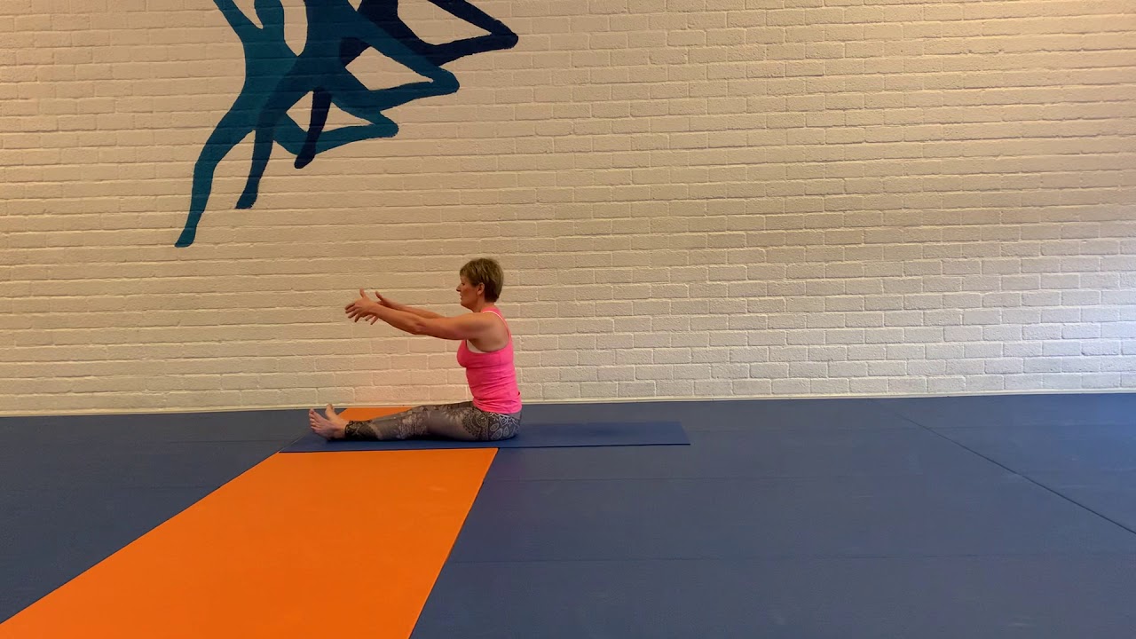 Half uurtje Pilates met Marion - YouTube