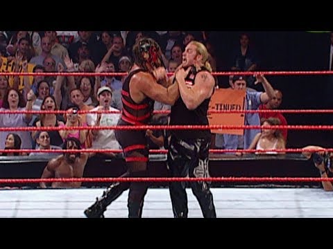 Kane returns to terrorize The Un-Americans: Raw, August 26, 2002