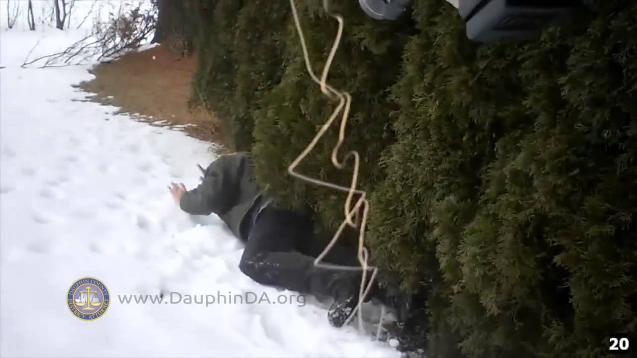 Unarmed Man Shot in Back By Killer Cop, While Lying Face Down - YouTube