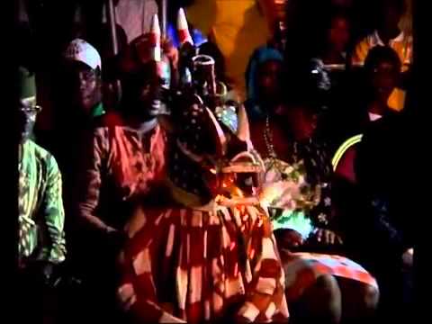 WAFY PRESTATION DU WAMBELE LORS DU FECA 2012 LA TRADITION AFRICAINE ...