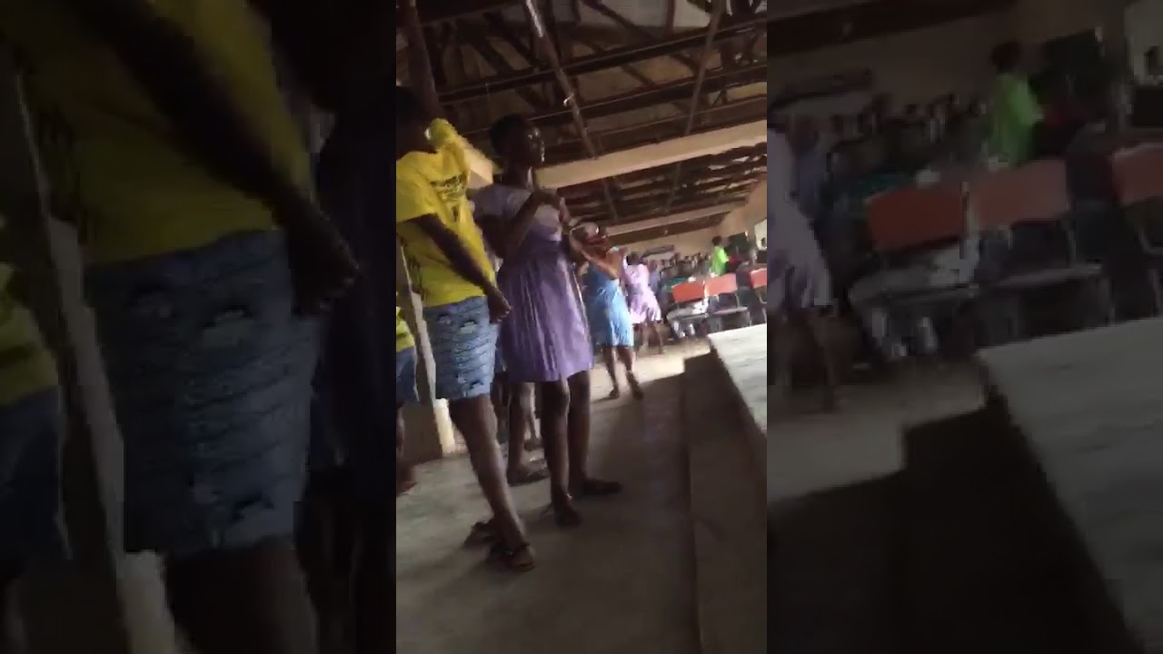 A Performance At Akumadan Shs During Their Src Week Celebrations - YouTube