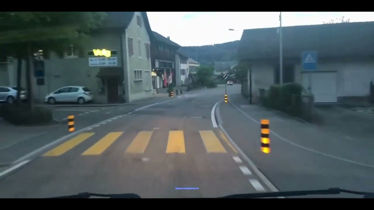 Einsatzfahrt "Brand Mittel" / Emergency Drive "Medium Fire" - YouTube