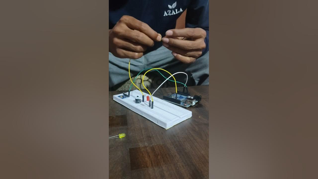 Earthquake detector using audrino uno and ADXL 345 sensor.. - YouTube