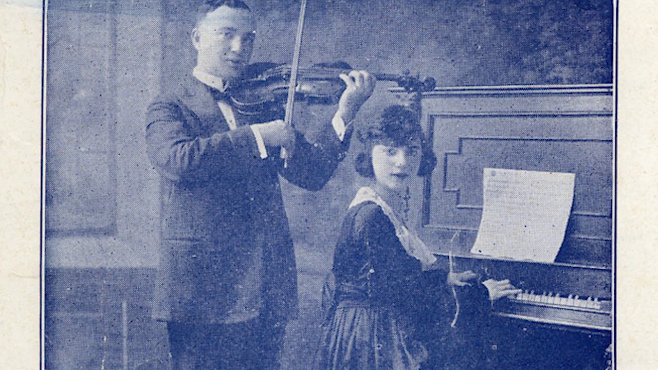Abe Schwartz Orchestra - Chupeh Tantz (classic klezmer) - YouTube