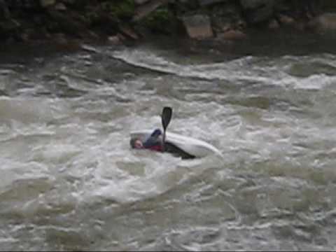 GAF 2009 Nantahala River, carnage at lesser wesser - YouTube