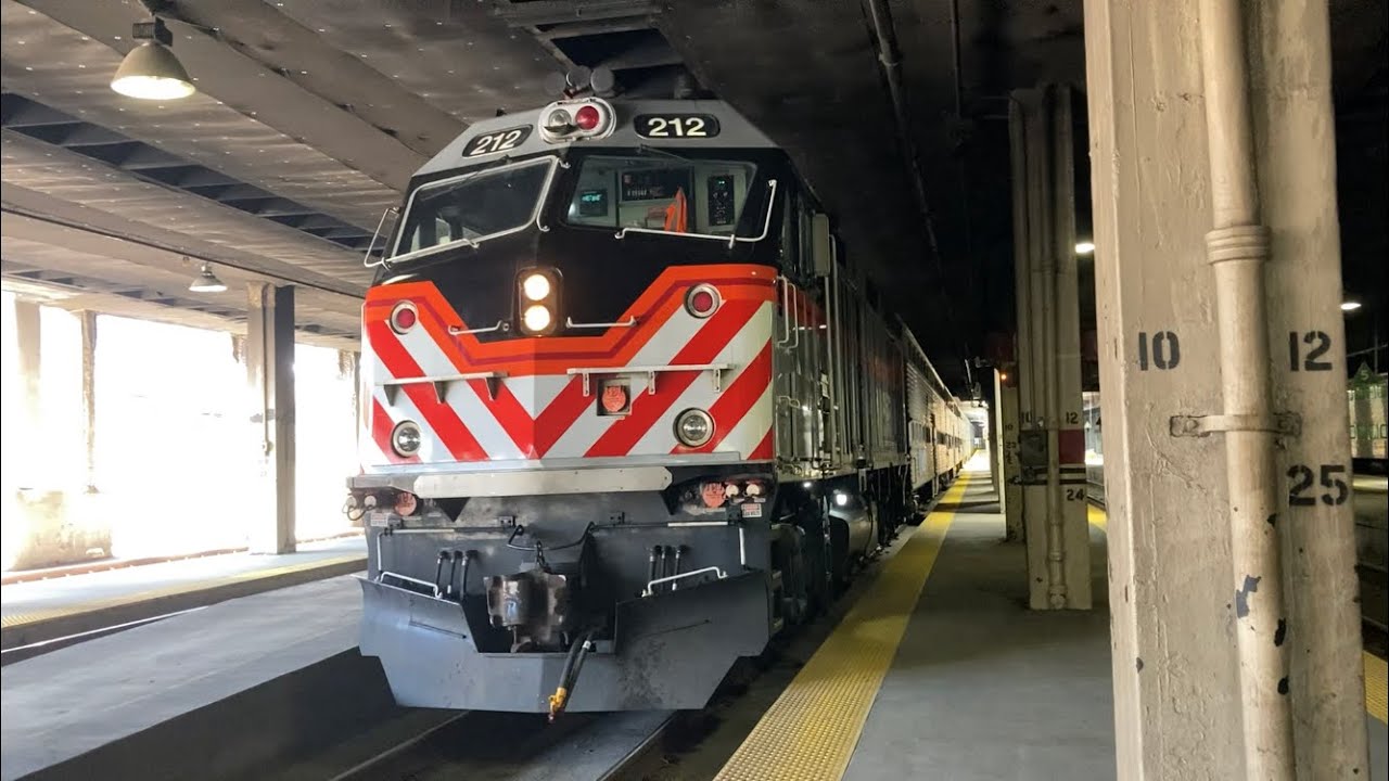 Metra Train Departs Union Station At Chicago IL June 20 2022 YouTube