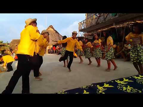 Danza Kuna Escuela de Pre media de Nalunega II parte - YouTube