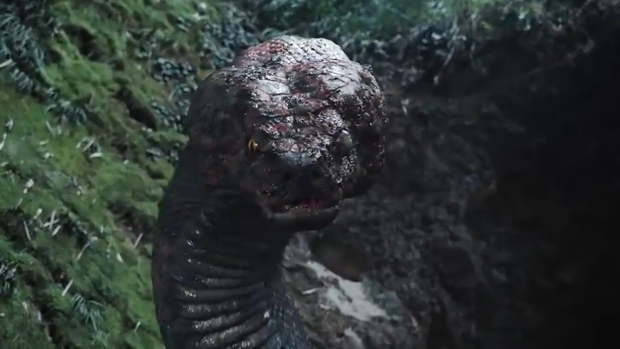 Giant 🐍 snake hunting humans 😨 who will survive the wrath of the giant ...