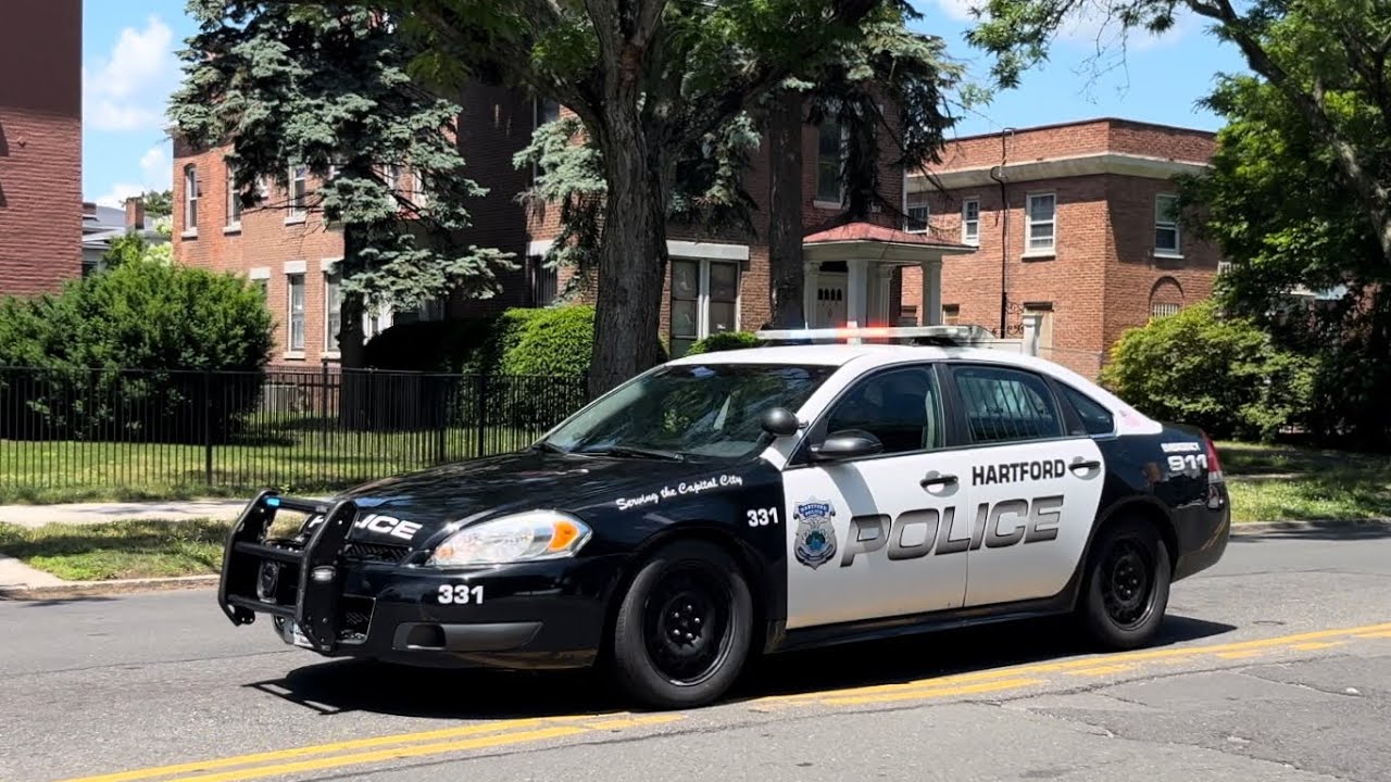 Hartford Police Department Car 331 responding - YouTube