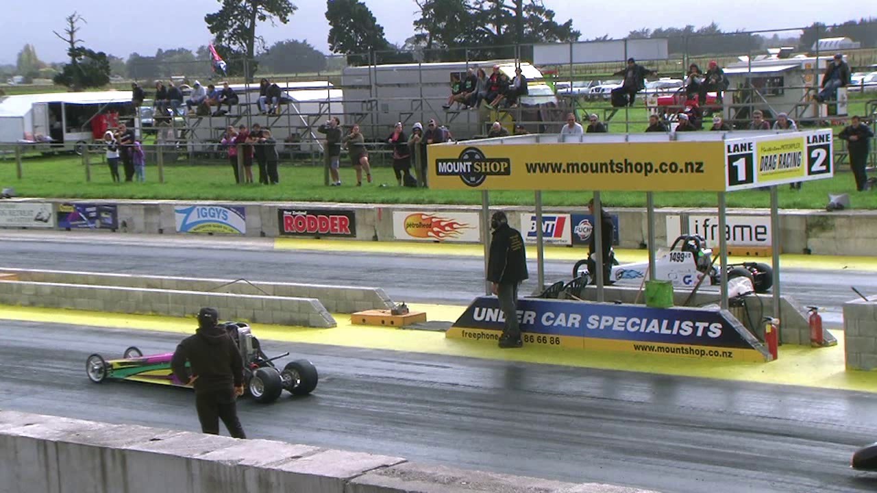 Masterton Motorplex Drag Strip NZ Juniors Dragsters Tara Comp - YouTube