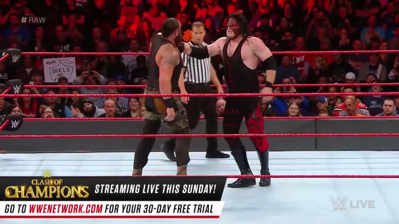 Kane Chokeslams to Braun Strowman - YouTube