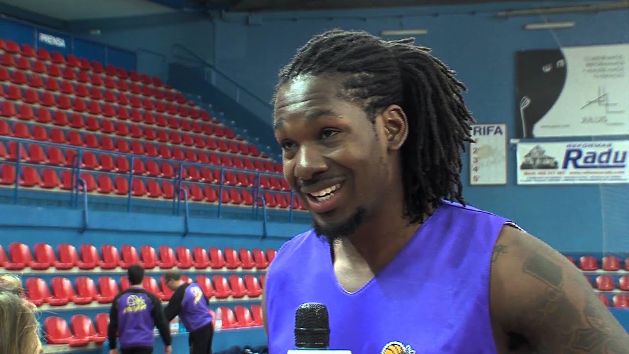 Temp 15/16. Pregunta Morada 8 (Ike Okoye) - YouTube