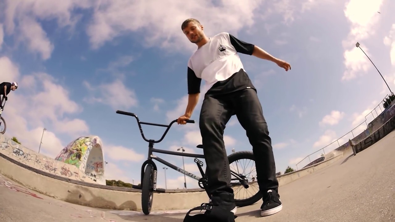 BMX STREET 🔥Alex Donnachie & friends in Hastings - Monster Energy - YouTube