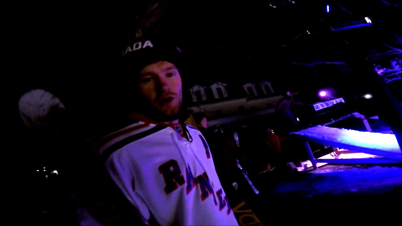 FRESHIES magazine - UVM Ski & Snowboard Club rail jam - YouTube