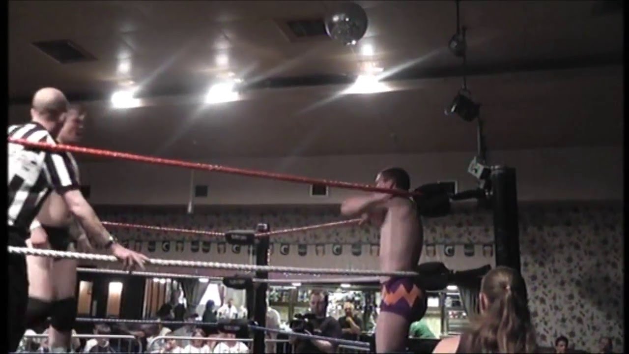Lewy "Ripper" Paradise VS. Mark Impact. - YouTube