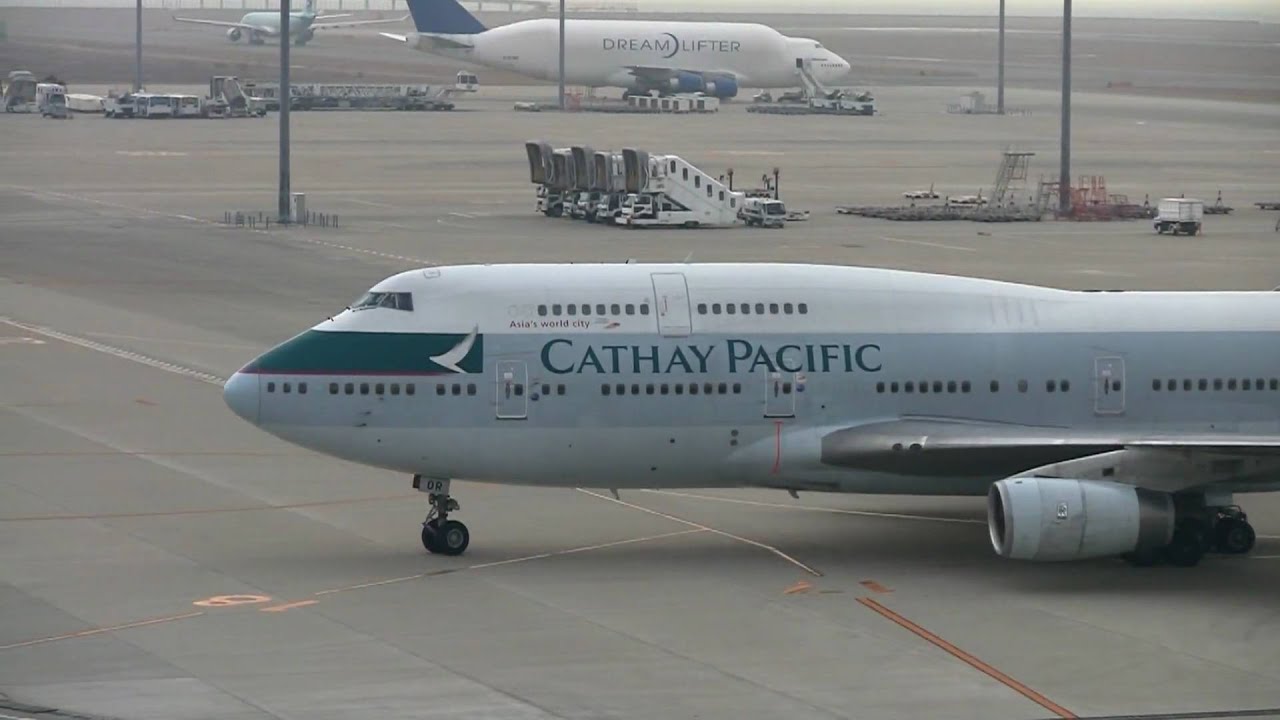 Cathay Pacific Boeing 747-400 Landing at Nagoya - YouTube