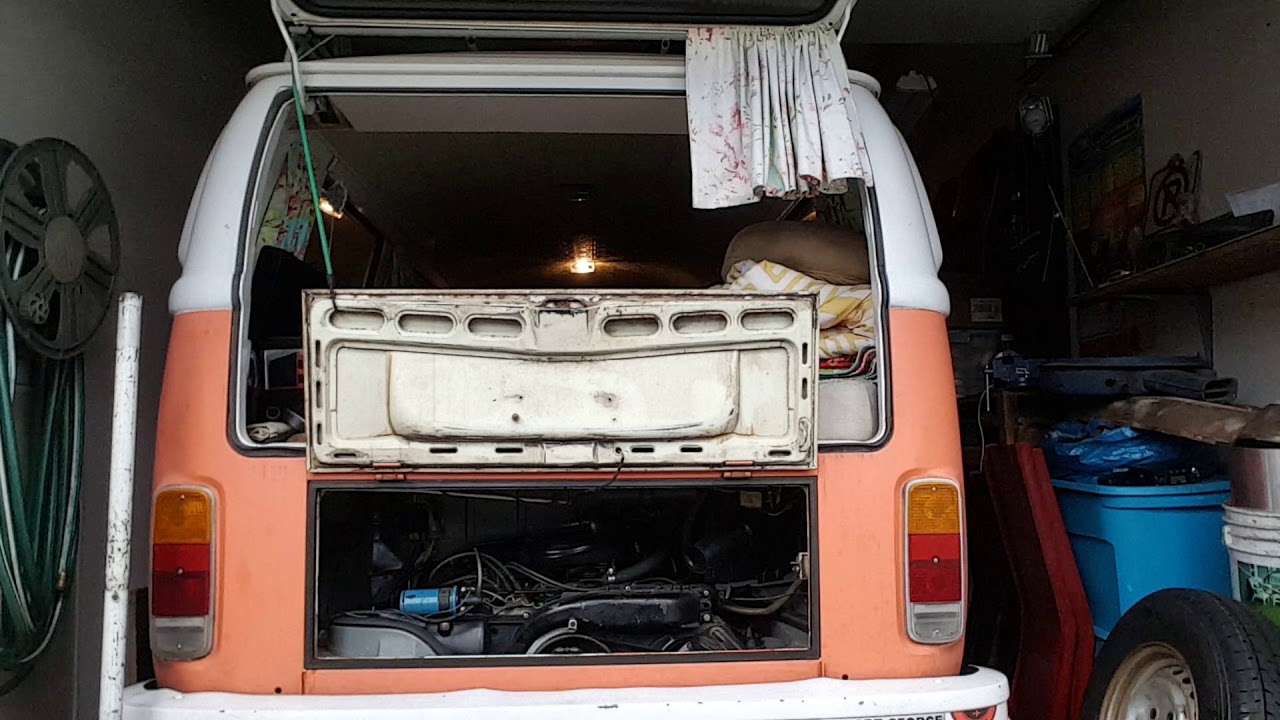 2.0 Liter, Fuel Injected VW Bus Cold Start - YouTube