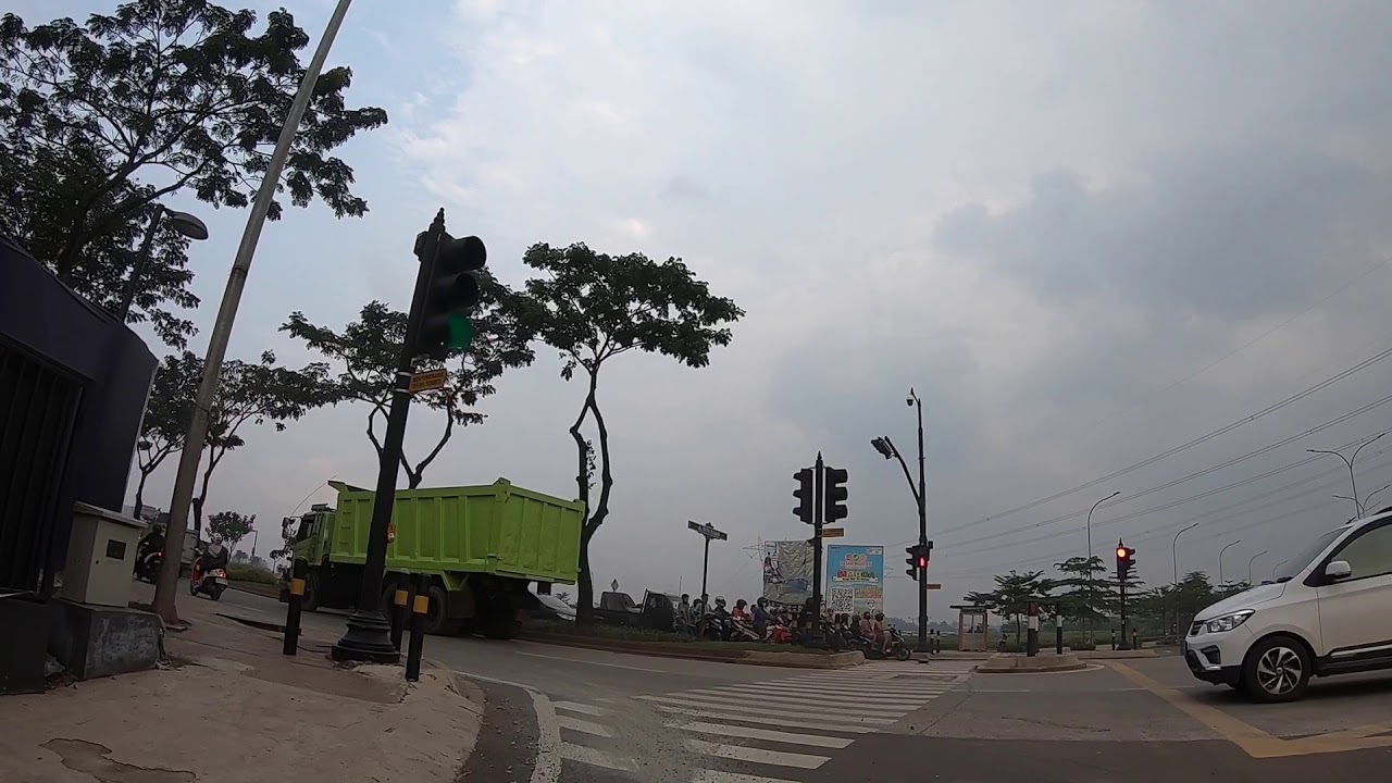 Jalan-Jalan Di BSD Lewat Proyek Tol Serpong Balaraja - YouTube