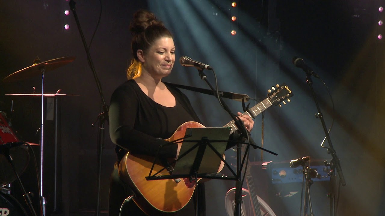 Edwina Hayes at Moonbeams Festival 2019 - YouTube
