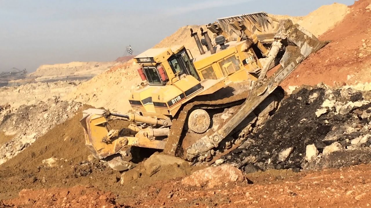Caterpillar D11R Dozer - YouTube