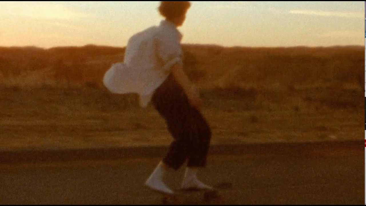 The Middle (Official Video) - YouTube