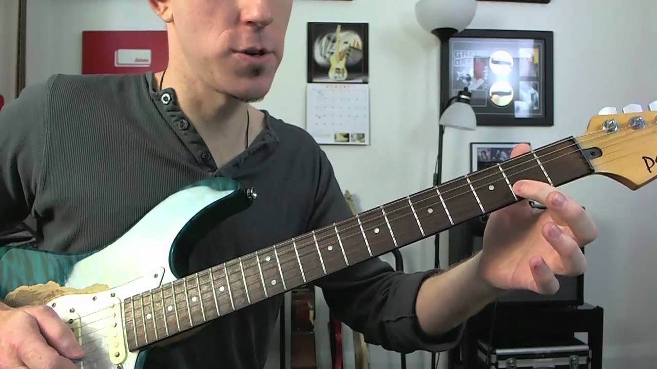 One String Major Scale - Easy Beginners Guitar Lesson - YouTube